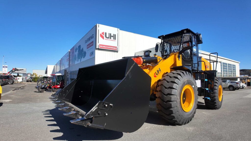 UWL550 Wheel Loader From UHI, (UWL550) - UHI Machinery Aus