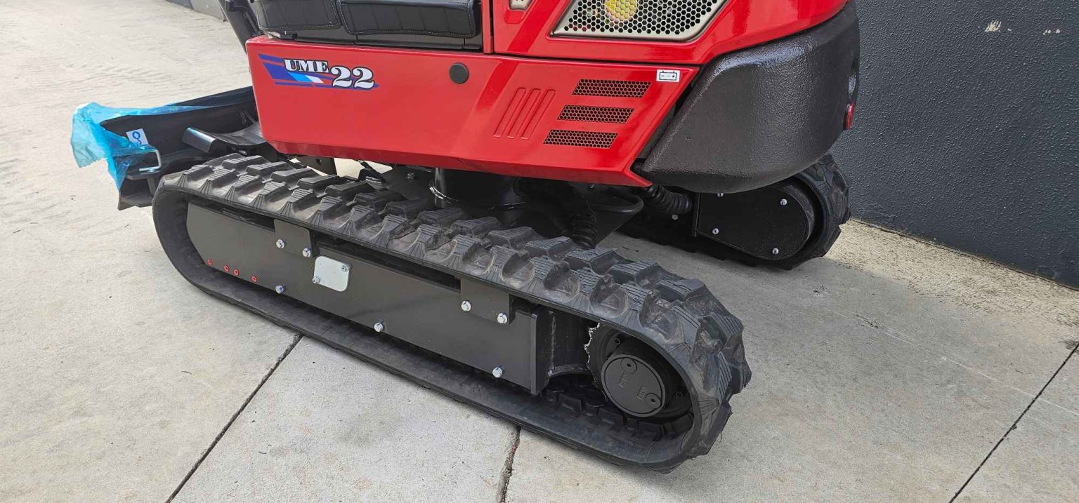 UME22 Mini Excavator From UHI, (UME22) - UHI Machinery Aus