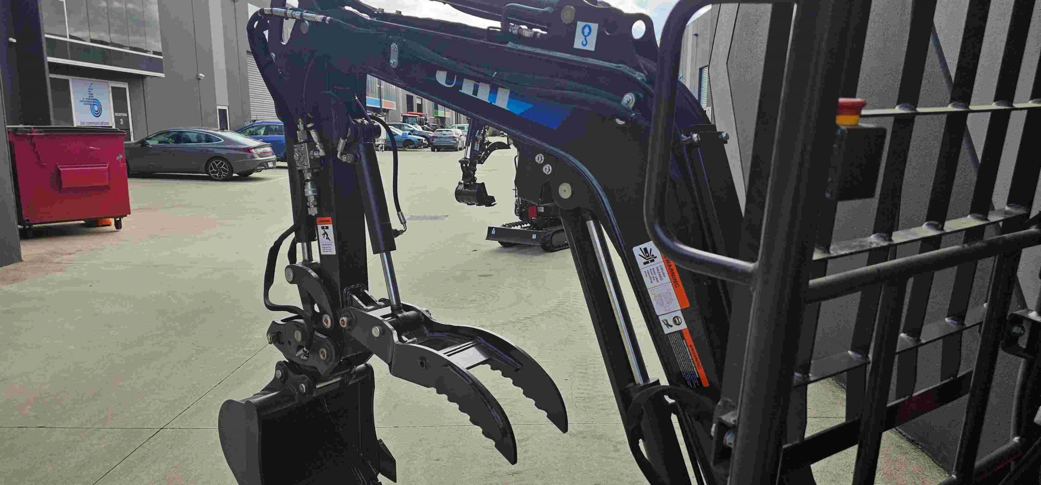 UME22 Mini Excavator From UHI, (UME22) - UHI Machinery Aus