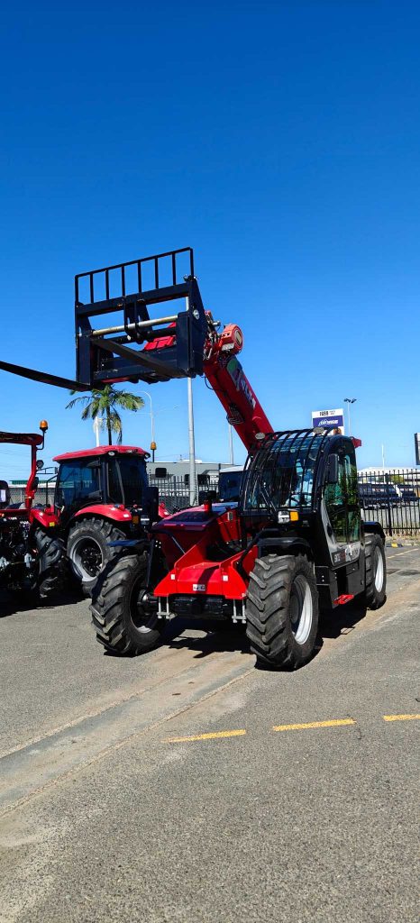 SW735 Telehandler From UHI, (SW735) - UHI Machinery Aus